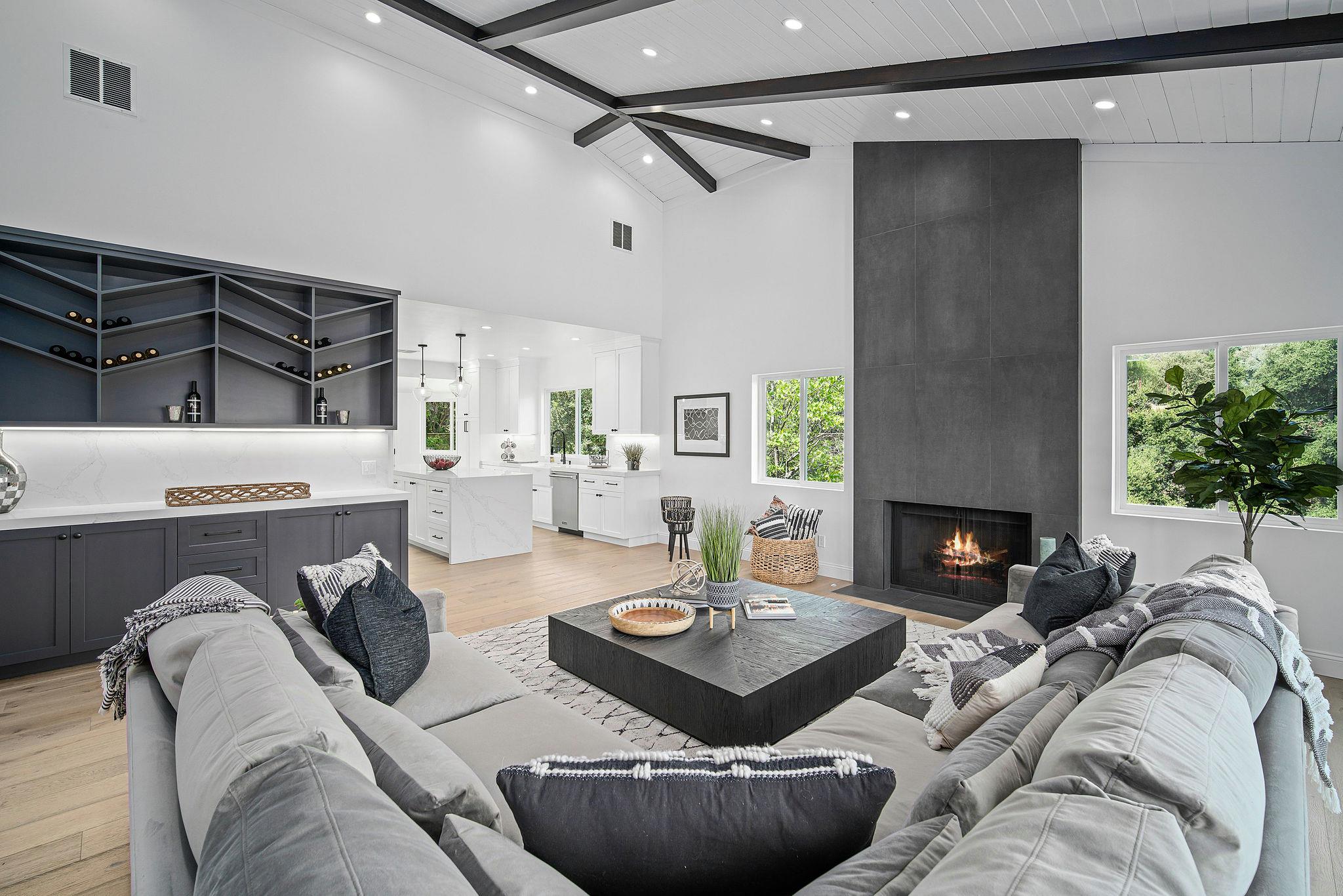 AKL Home Designs / AKL Home Designs